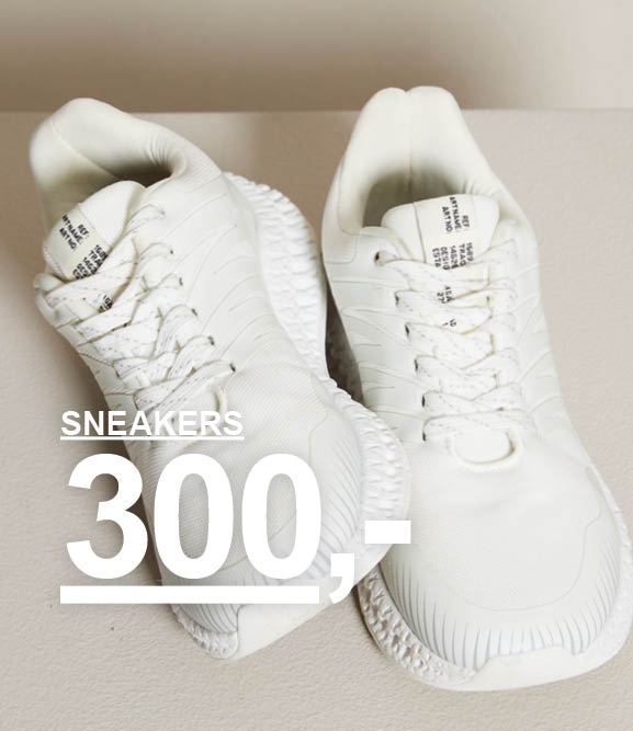 Køb dine sko hos os.